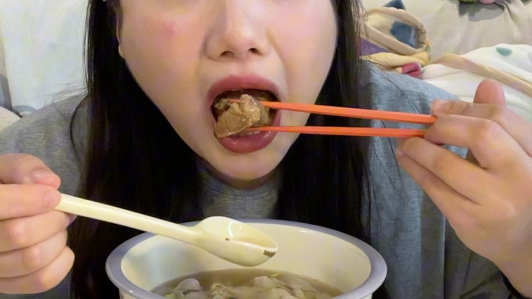 小馄饨+素鸡+糖醋排骨+荷包蛋+油面筋-仙猪0109-仙猪0109-哔哩哔哩视频