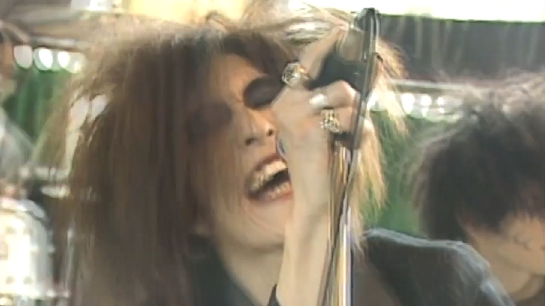 戴上耳机，感受Toshi近乎发狂的哀嚎 歌名《幻の少年》-三妈睡觉-歌-哔哩哔哩视频