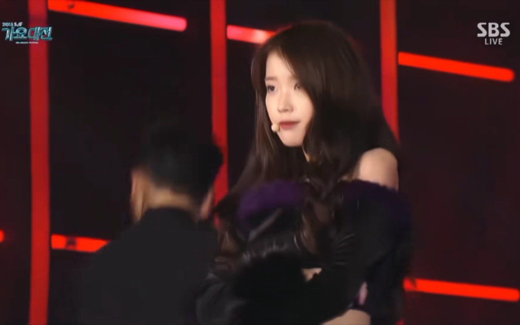 【IU】（李知恩）—《23》音乐现场._哔哩哔哩_bilibili