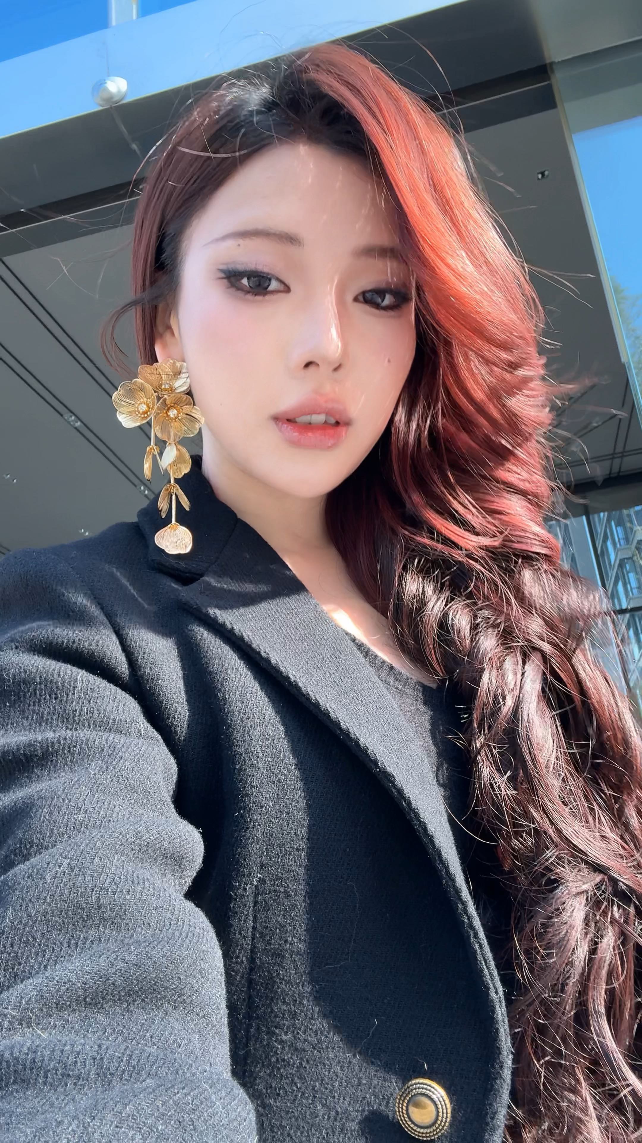 大美女出街🫰🏻-bilibili(B站)无水印视频解析——6li6在线工具箱