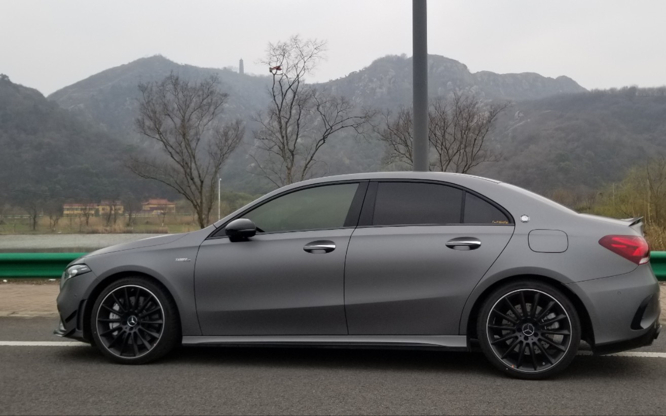 amg a35l 原地启动排气声音。_哔哩哔哩_bilibili