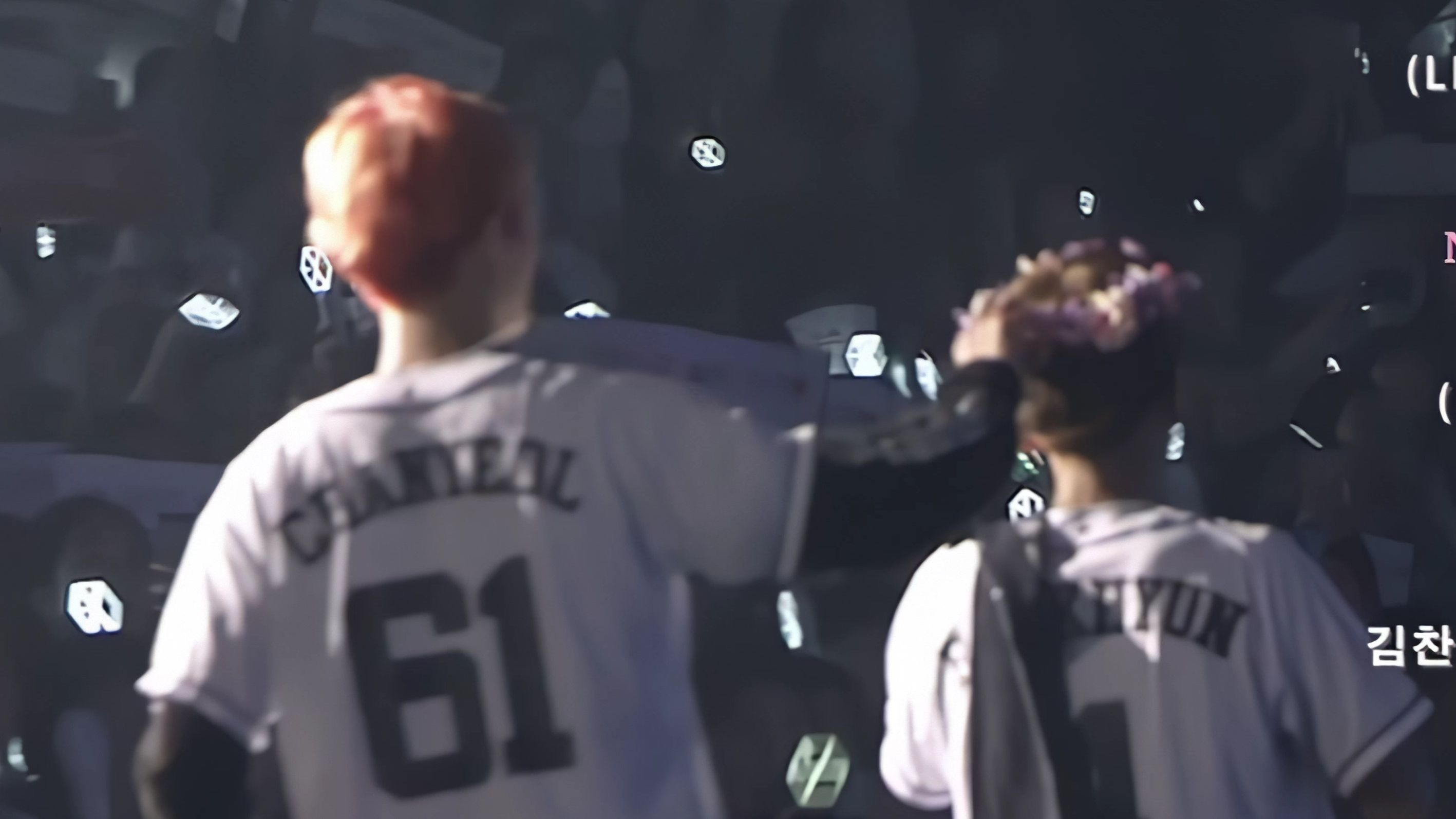 【4K】Angel - EXO 高清舞台-鉴月Moonlight-鉴月Moonlight-哔哩哔哩视频