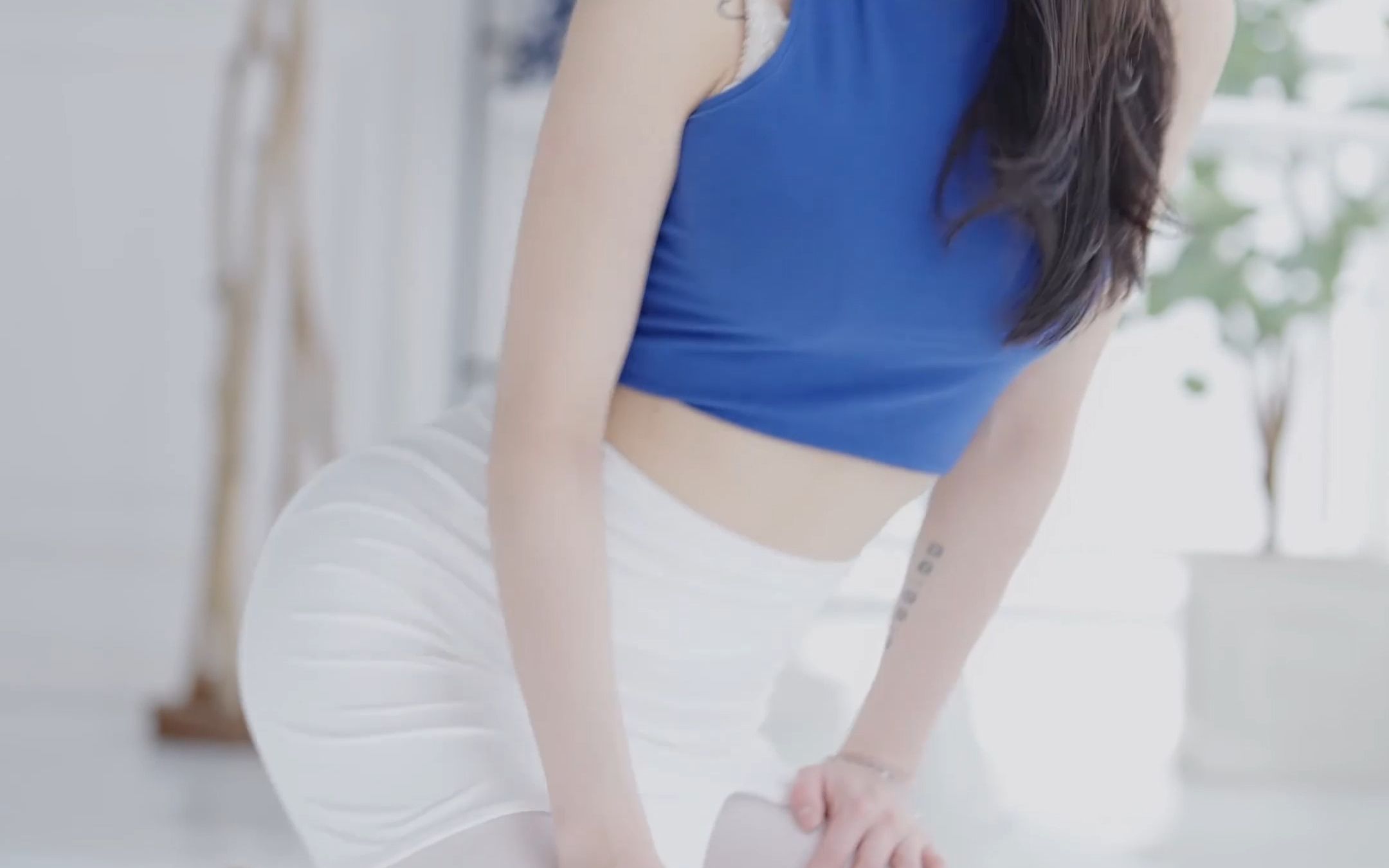 ChoiApple小姐姐的白丝or黑丝穿搭-甜甜不辣La-甜甜不辣La-哔哩哔哩视频