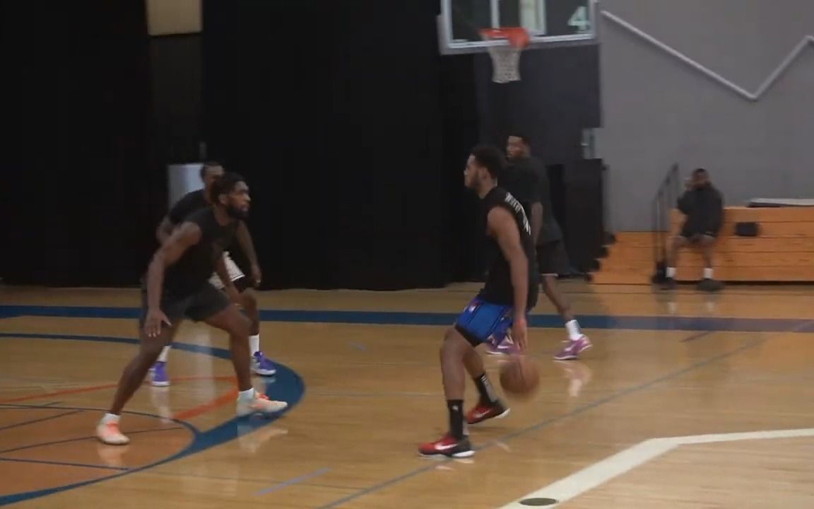 NBA 5v5: Lakers Guard Lonnie Walker IV goes OFF🎒🔥_哔哩哔哩_bilibili