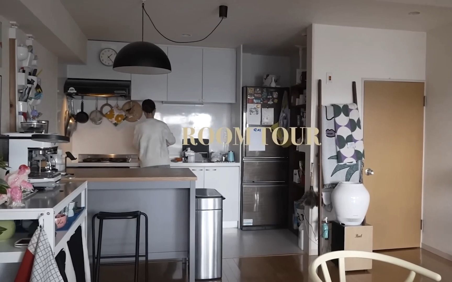 【Roomtour】在东京的安乐窝 |@miku / 未来-mio酱在线-mio酱在线-哔哩哔哩视频