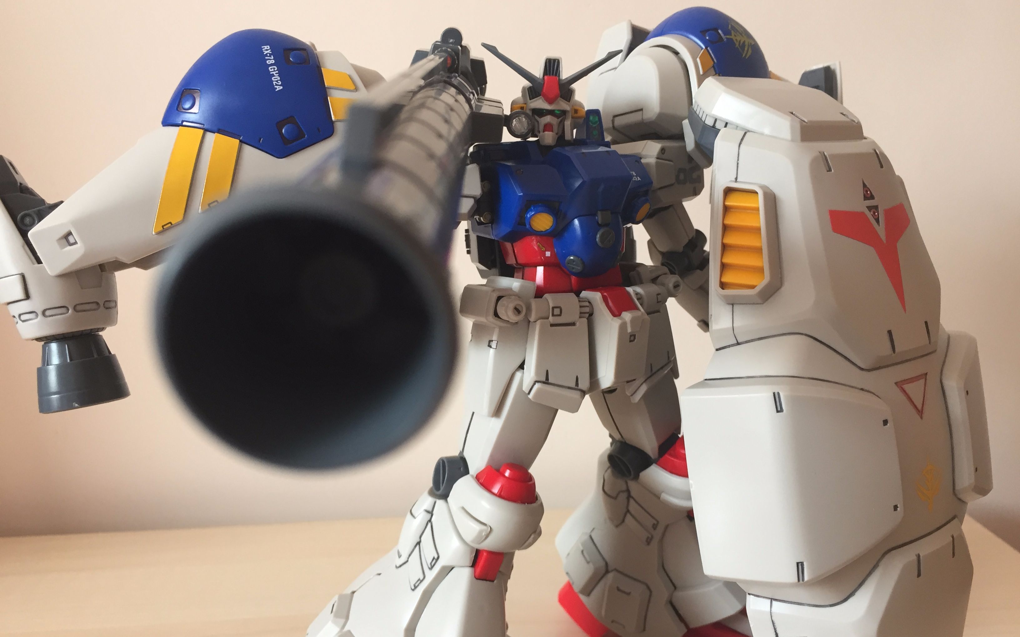 【忙里偷闲玩高达】所罗门呦！老子又回来了！万代MG高达GP02A模型介绍_哔哩哔哩_bilibili