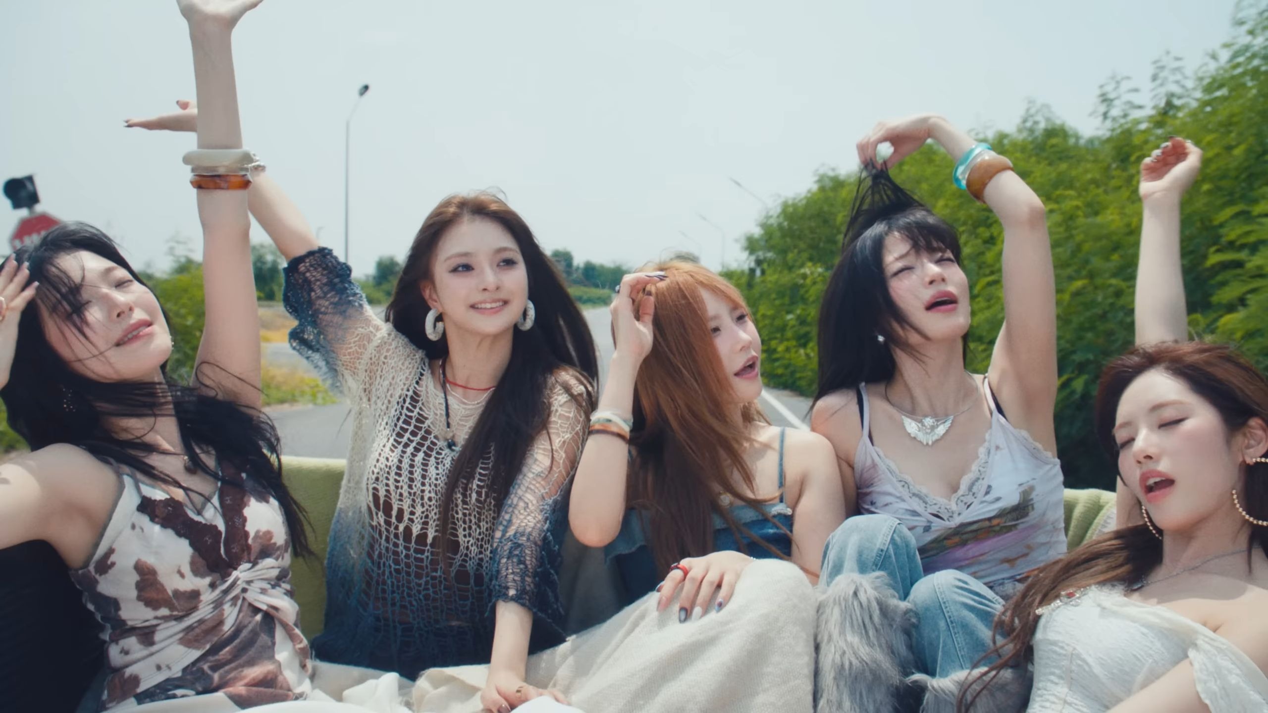 【MINNIE】- 'Obsession (Feat. TEN of WayV)' SPECIAL CLIP-啾啾叭唧-MV我喜欢的歌-哔哩哔哩视频