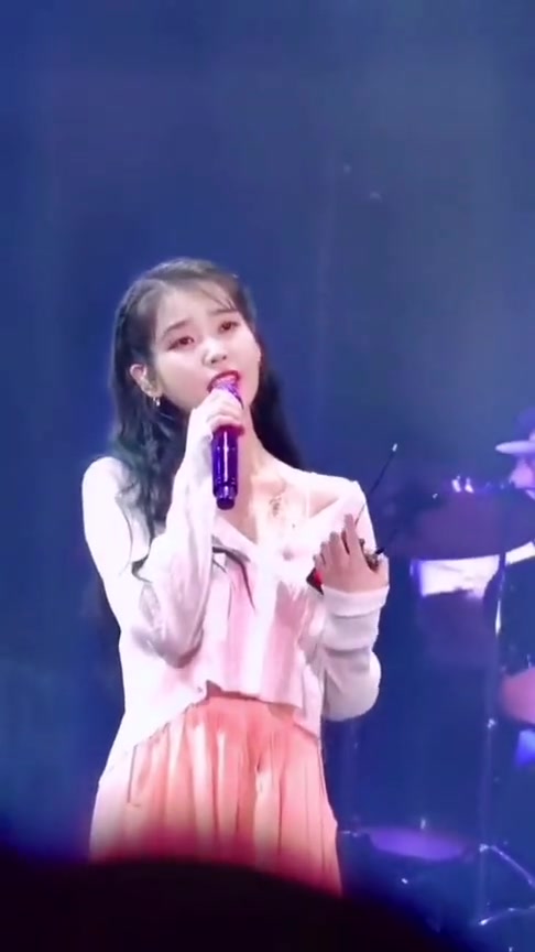 iu演唱会混剪辑视频，带动感超强_哔哩哔哩_bilibili