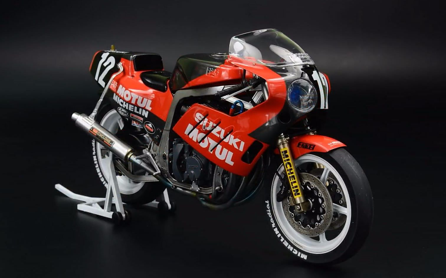 【Fujimi】Yoshimura Suzuki GSX-R750 1986模型制作（1/12）_哔哩哔哩 (゜-゜)つロ 干杯~-bilibili
