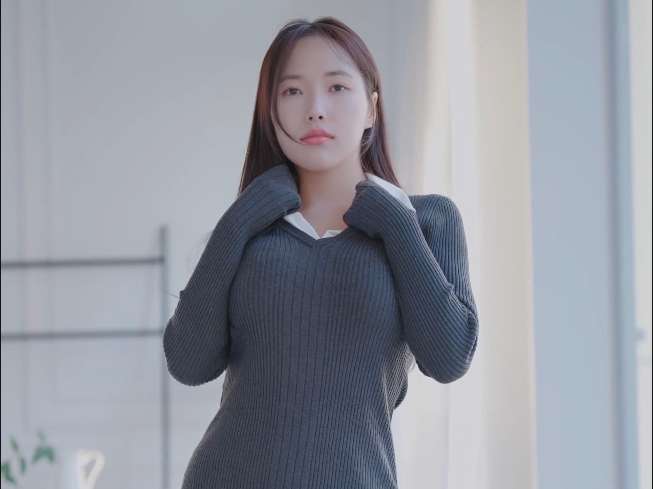 YeonHwa小姐姐的学园风白袜穿搭-甜甜不辣La-甜甜不辣La-哔哩哔哩视频