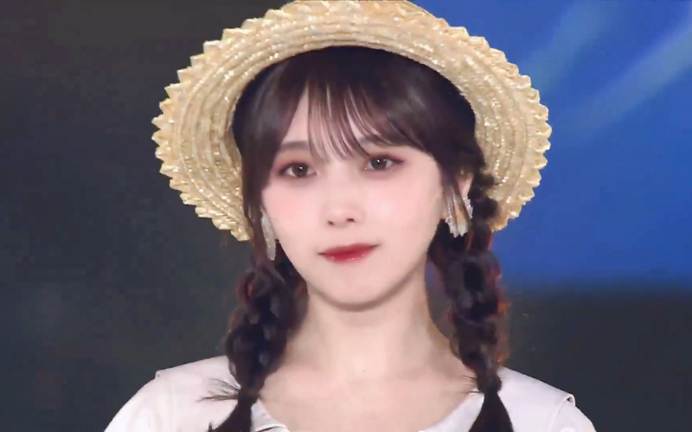 甜妹合集 东京时装秀可爱生见爱瑠、与田祐希性感美女小姐姐走秀 比维密更符合东方人审美 Tutudiy Tutudiy 哔哩哔哩视频