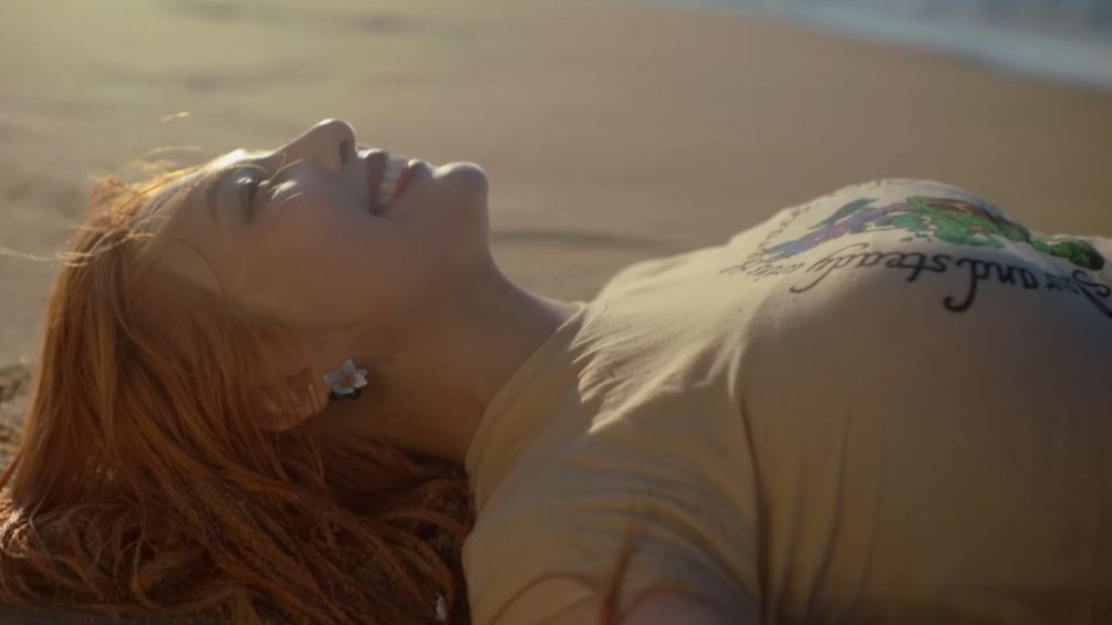 JOY Solo回归曲Love Splash MV预告公开-pcyxjy-pcyxjy-哔哩哔哩视频