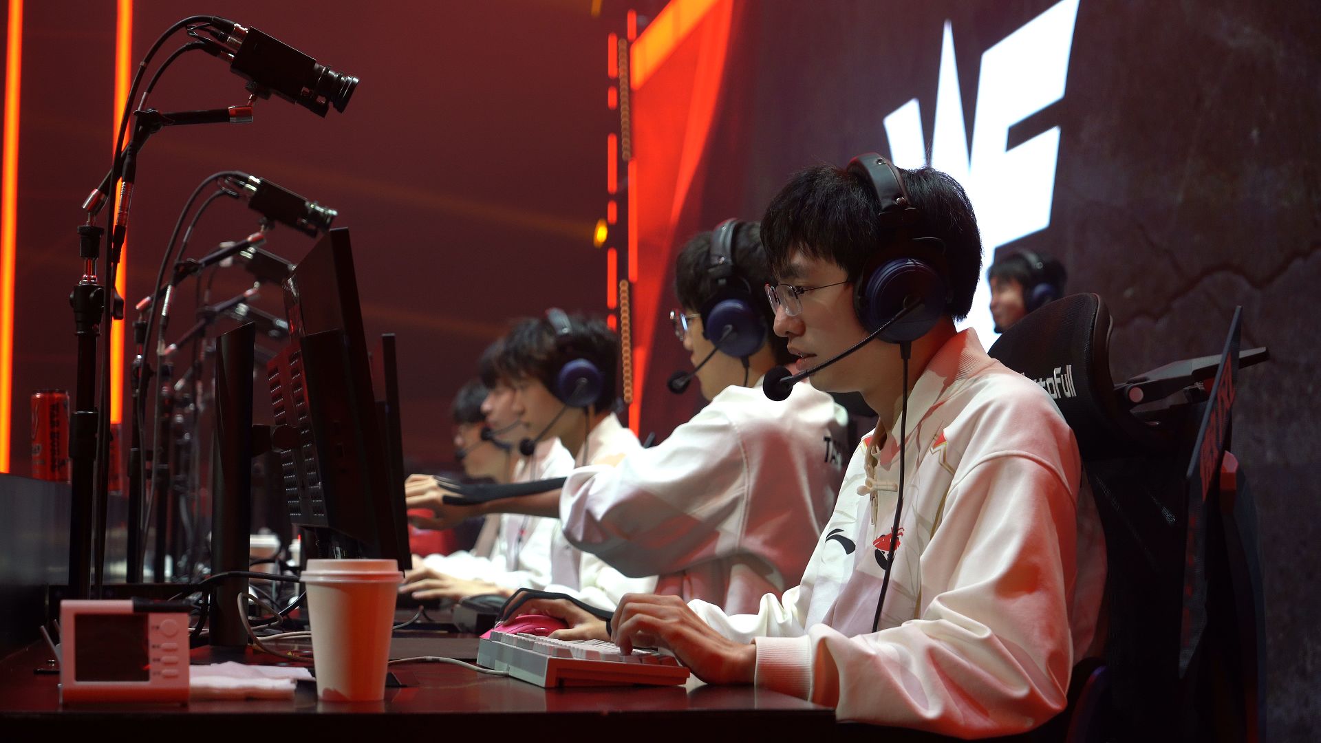 【小熊猫战斗日记】AL vs WE-AL英雄联盟战队-AL英雄联盟战队-哔哩哔哩视频