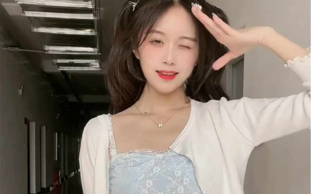 想要和你牵手去沙滩～蔚蓝海岸-Risy北极兔-Risy北极兔-哔哩哔哩视频