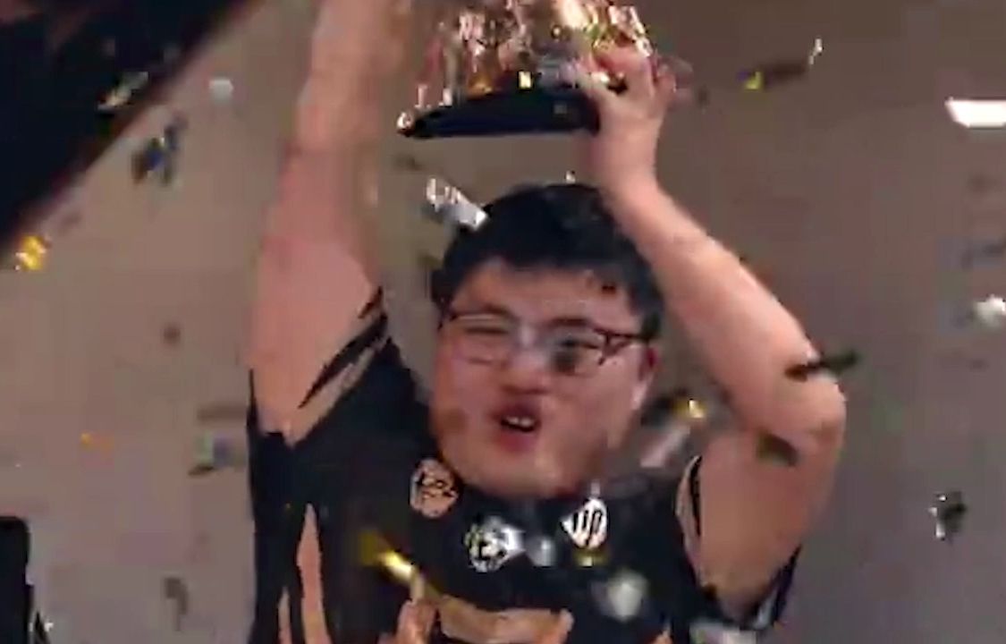 uzi为blg拿下msi冠军-网友姜尸-网友姜尸-哔哩哔哩视频