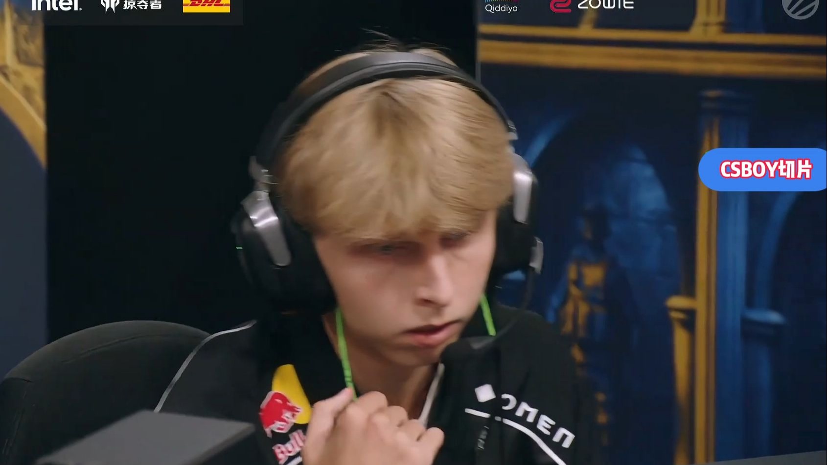 CSBOY看Jabbi顶级扫射转移四杀！--小鸢w---小鸢w--哔哩哔哩视频