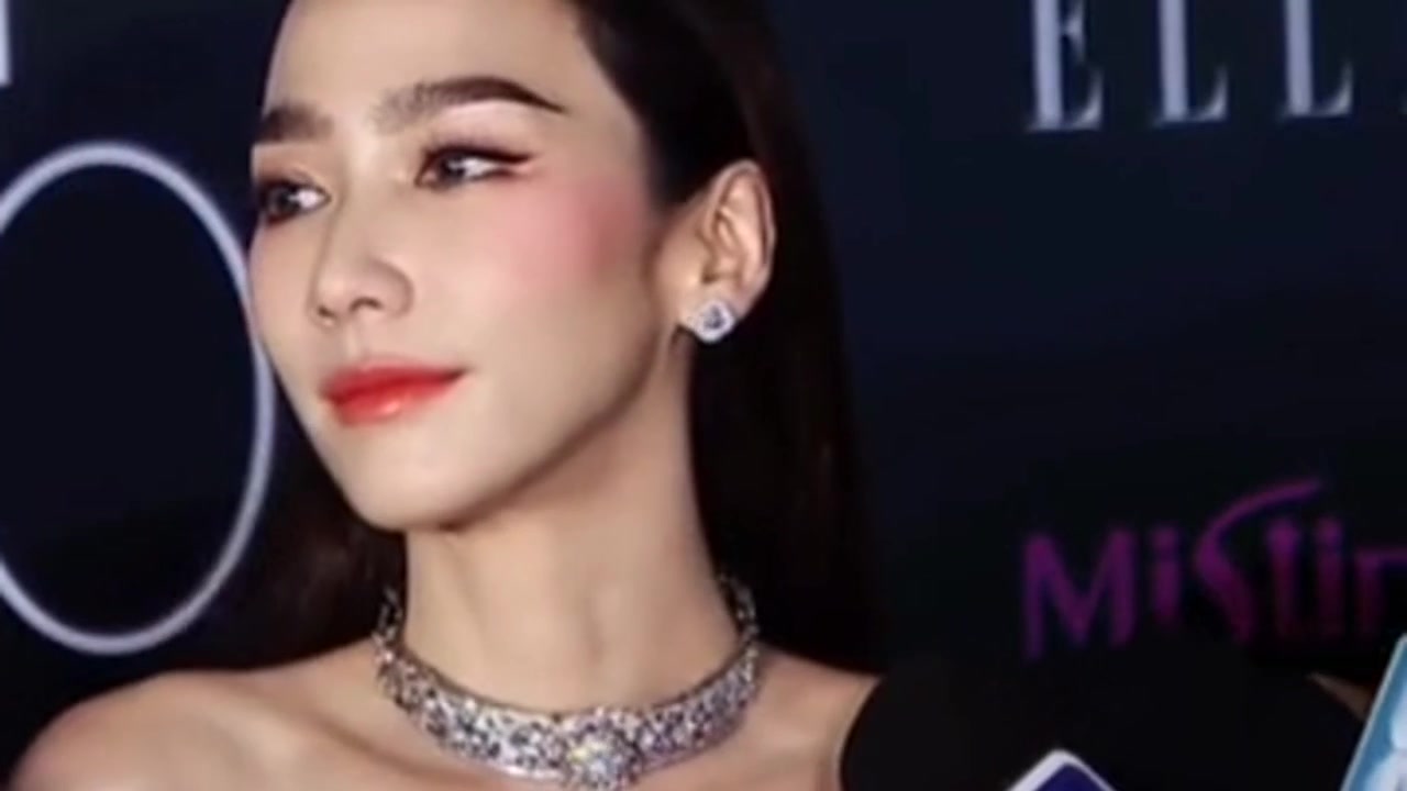 【aump】“一秒变脸”给个眼神自己体会吧_哔哩哔哩_bilibili