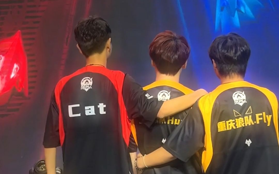 听说你们都想再看现场版的空气净化器？现在它来了！-成都AG超玩会丶Cat-成都AG超玩会丶Cat-哔哩哔哩视频