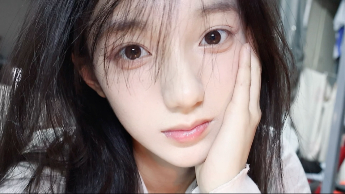 我把痛苦当玩笑讲 直到有人哭着说着这并不好笑-雨筠jun-雨筠jun-哔哩哔哩视频