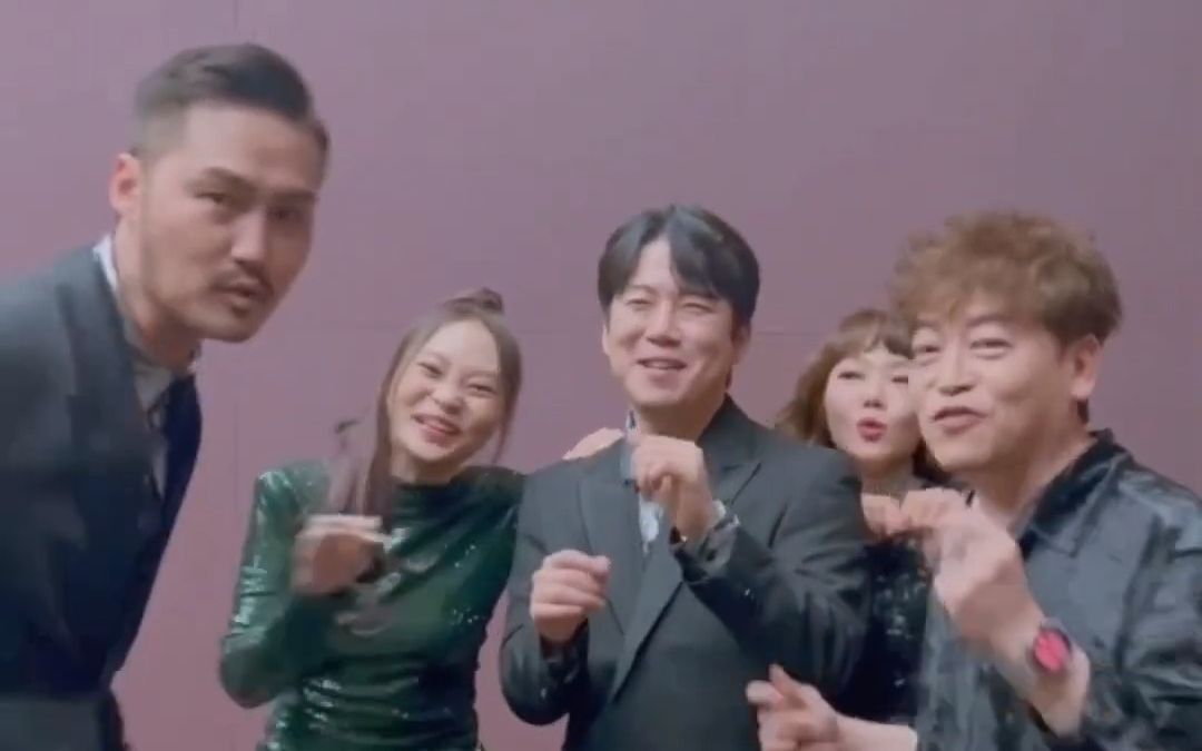 12月小短片～纯人声翻唱《Jingle Bell Rock》【MayTree五月树】-MayTree五月树-MayTree五月树-哔哩哔哩视频