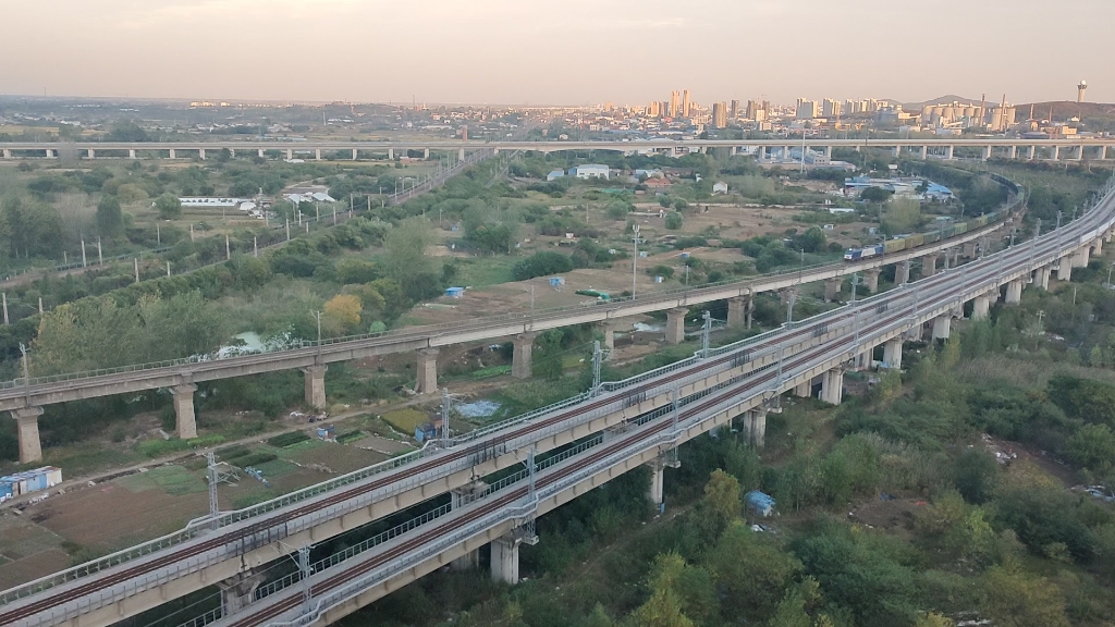 HXD2B型电力机车0087号牵引X290次北上_哔哩哔哩_bilibili