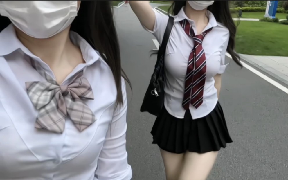 不愧是女 大”学生 小白兔大又大 小白兔大又大 哔哩哔哩视频