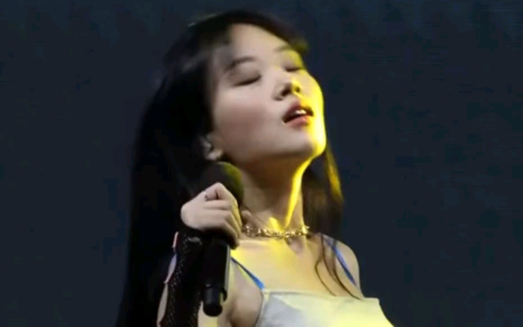 【BIBI】穿着大胆的bibi-女团XSP-女团XSP-哔哩哔哩视频