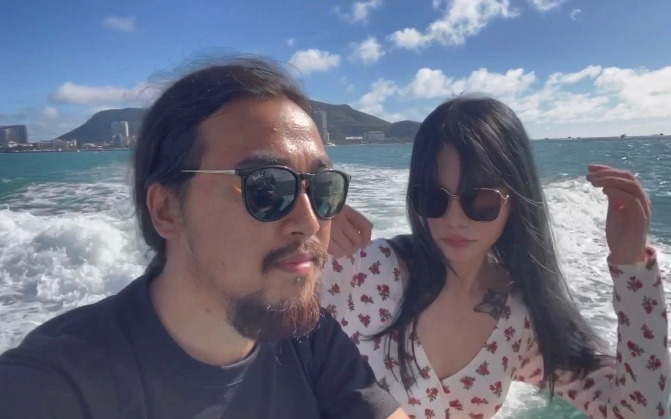 峰哥和sarah姐的三亚潜水冲浪之旅 峰哥亡命天涯 峰哥亡命天涯 哔哩哔哩视频