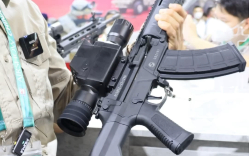 QBZ191标准步枪型，20式新枪族-世界轻武器玩具模型-世界轻武器玩具模型-哔哩哔哩视频