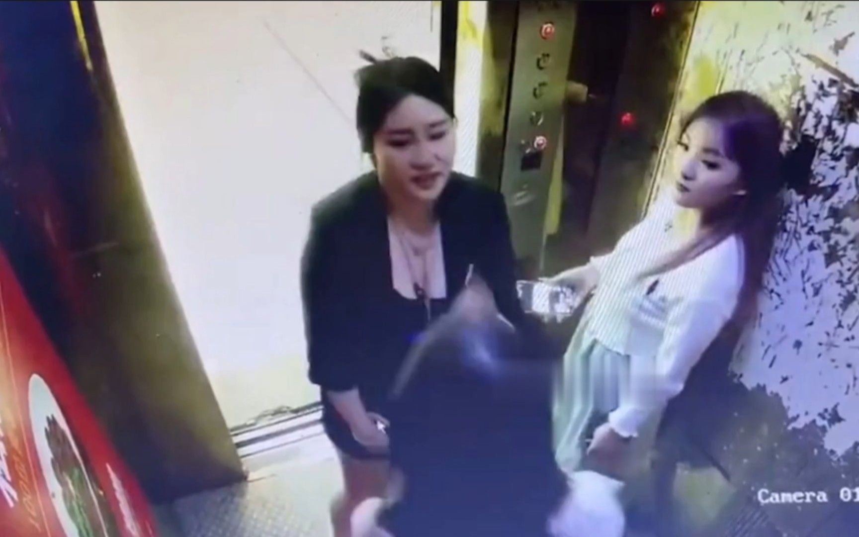 “柯南来了他也得看...”-超級漫話-超級漫話-哔哩哔哩视频