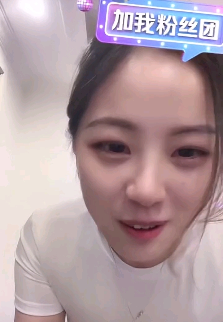兄弟们我又来健身了!!建议关闭音量观看 姨娘家 姨娘家 哔哩哔哩视频