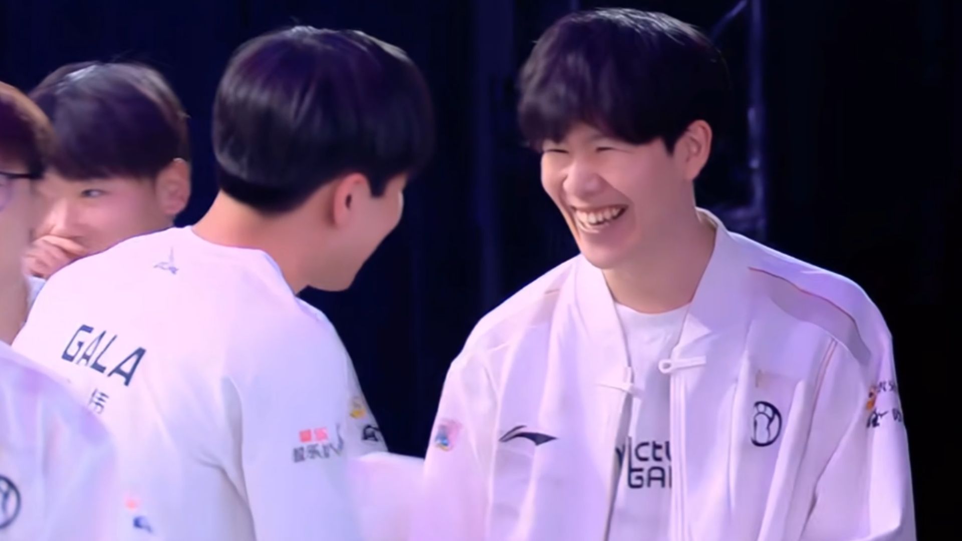 【極限时刻30】2-0战胜BLG！第三赛段完美收官！-iG电子竞技俱乐部-iG电子竞技俱乐部-哔哩哔哩视频