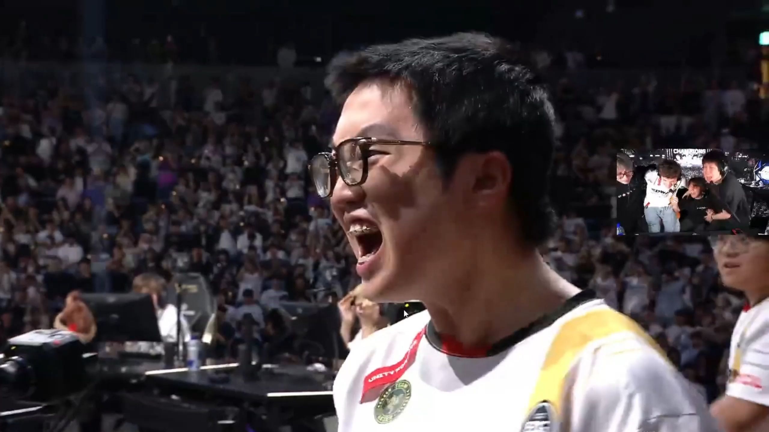 EDG NB啊啊啊啊！我们是冠军啊啊啊！-Ys秀一丶-Ys秀一丶-哔哩哔哩视频