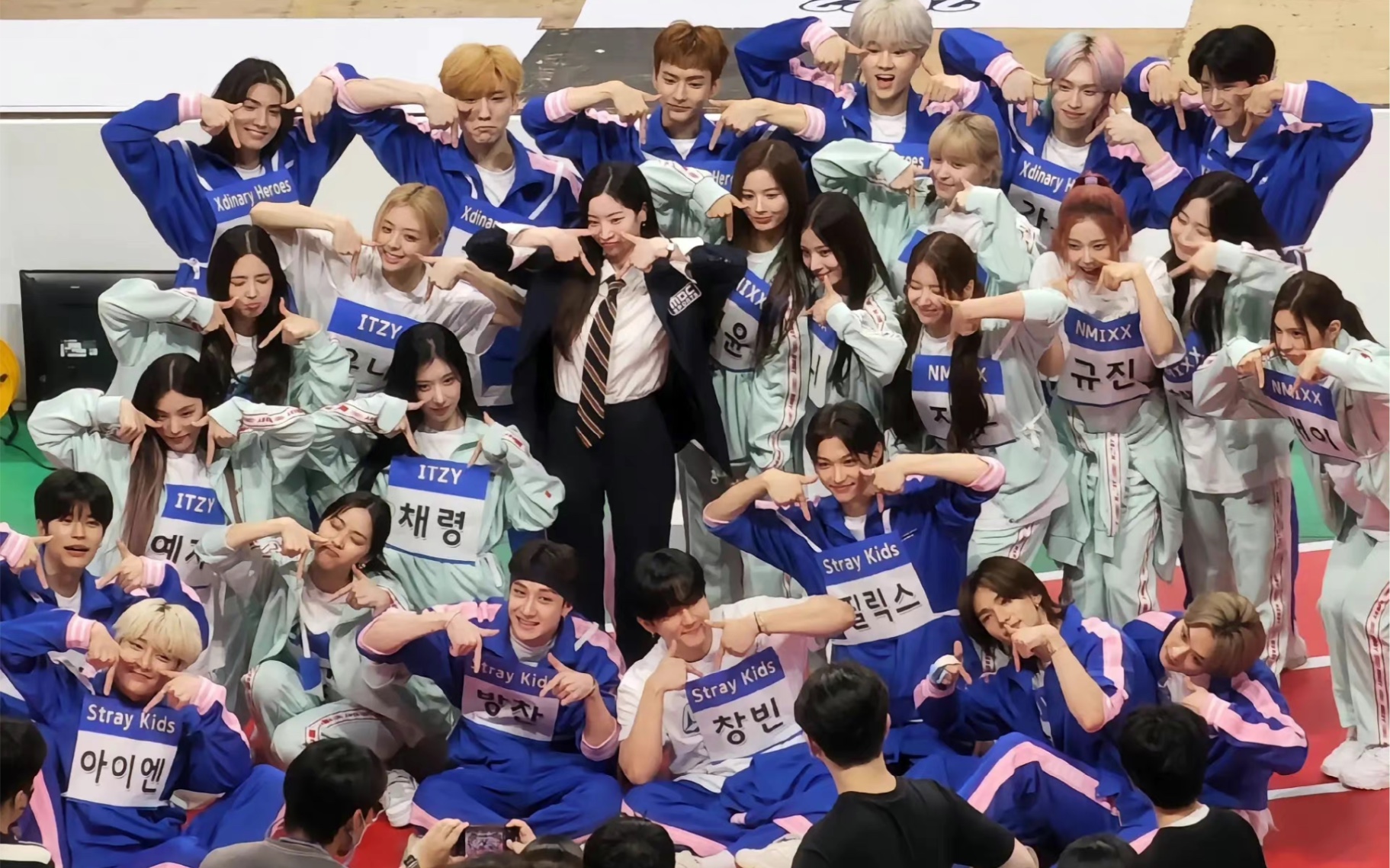 【jyp家族向】“爱豆应该凭借自己的实力在舞台上发光发热，而不是营销手段的高明让爱豆爆红，这就是成为jyp家族爱的原因吧”_哔哩哔哩_bilibili