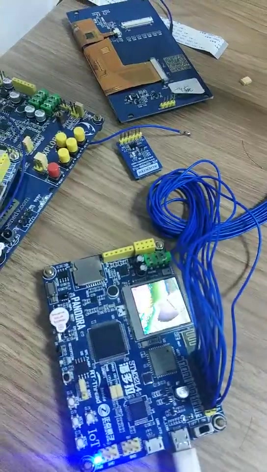 STM32 及 W601 驱动OV7725摄像头_哔哩哔哩_bilibili