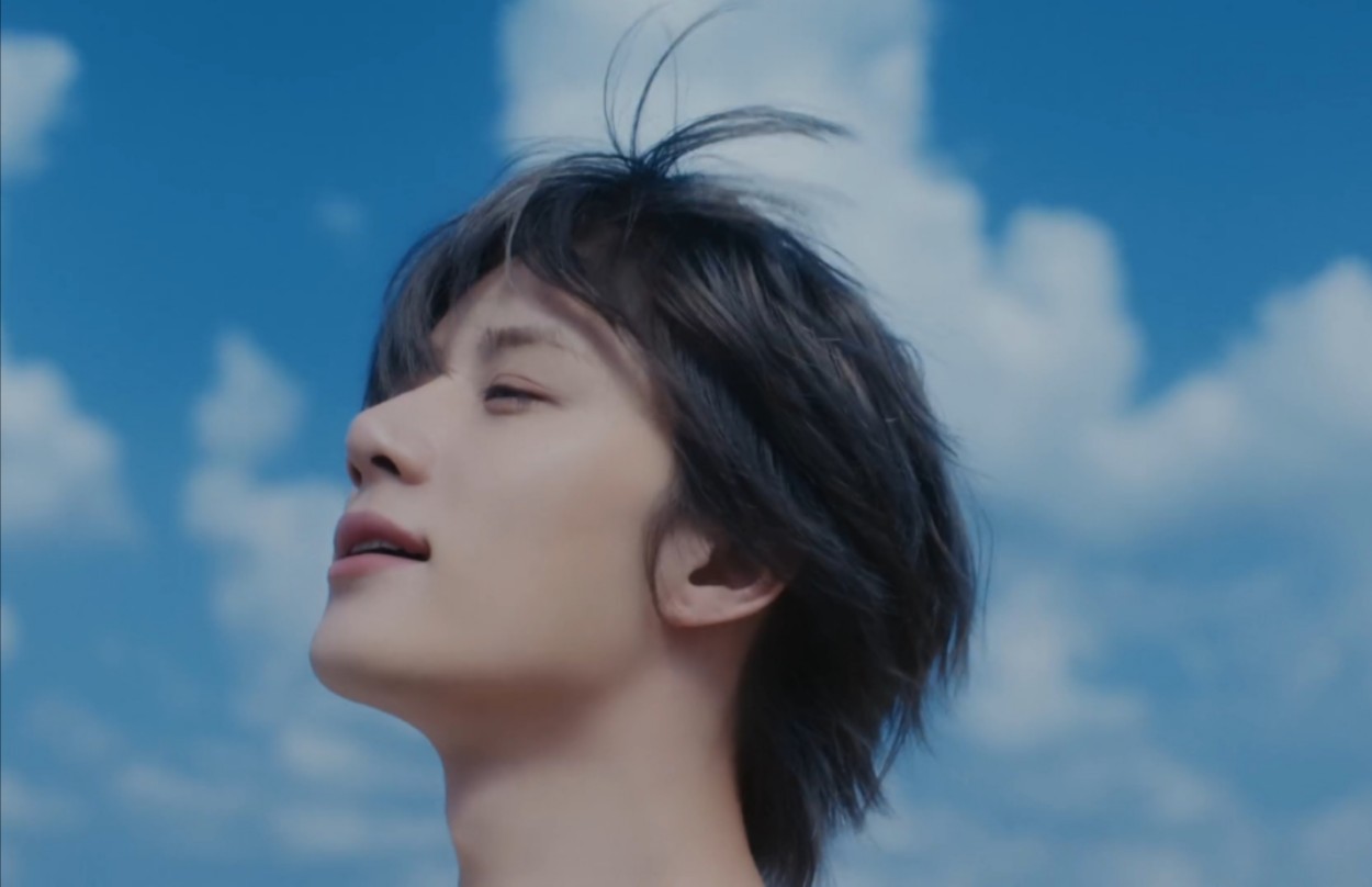 TXT最新回归曲Over The Moon MV预告2-pcyxjy-pcyxjy-哔哩哔哩视频