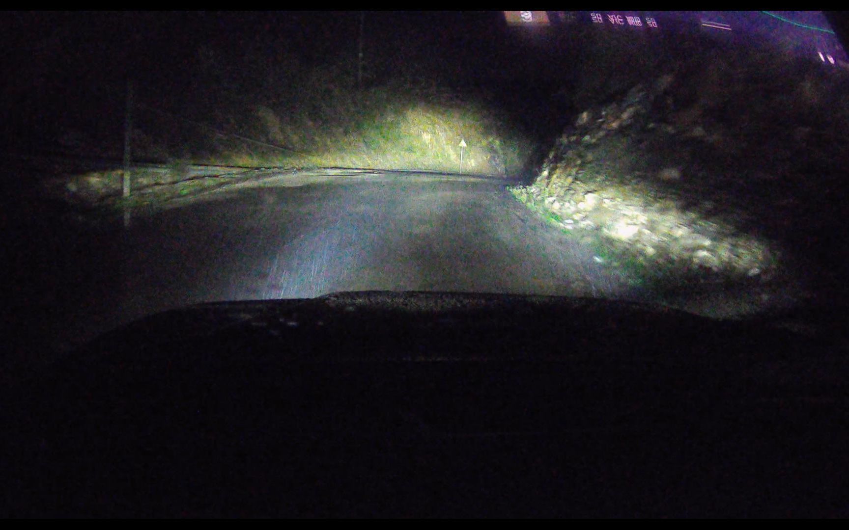 雪铁龙 凡尔赛 C5X 新手雨夜跑山路体验分享_哔哩哔哩_bilibili