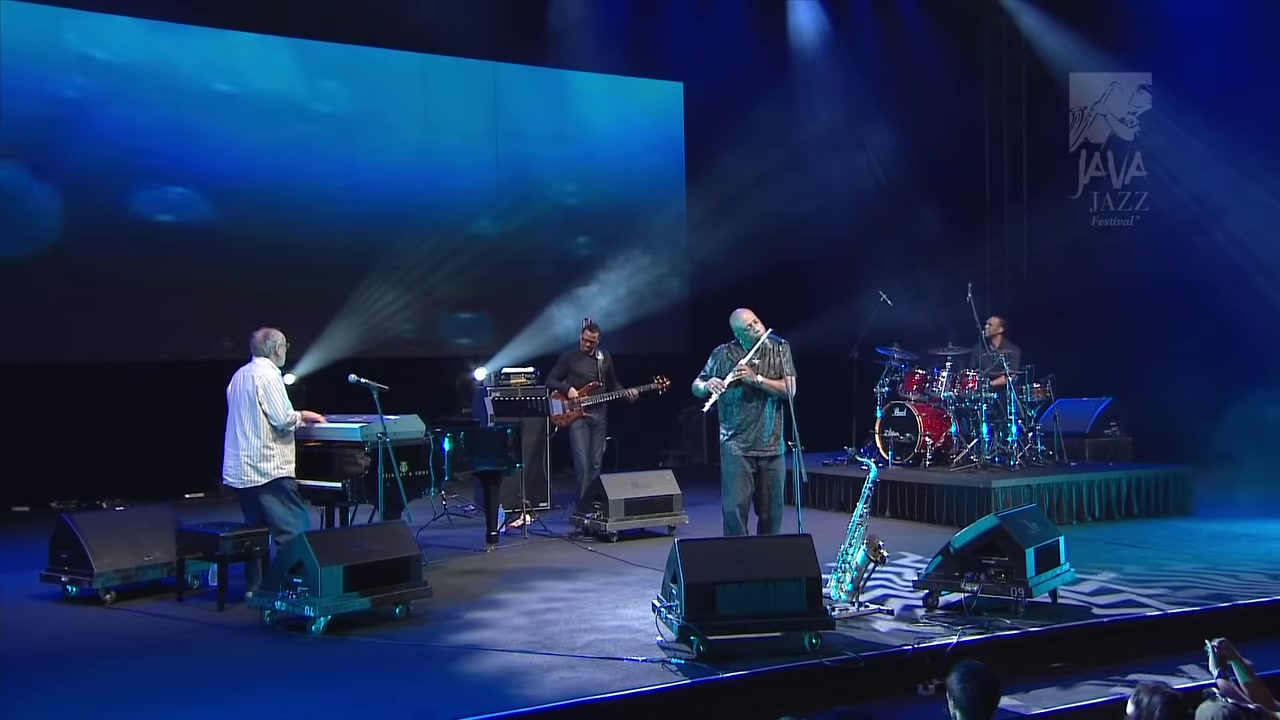 风中摇曳的JAZZ~Bob James Quartet -Feel like making Love- Live at Java Jazz Festival_哔哩哔哩_bilibili