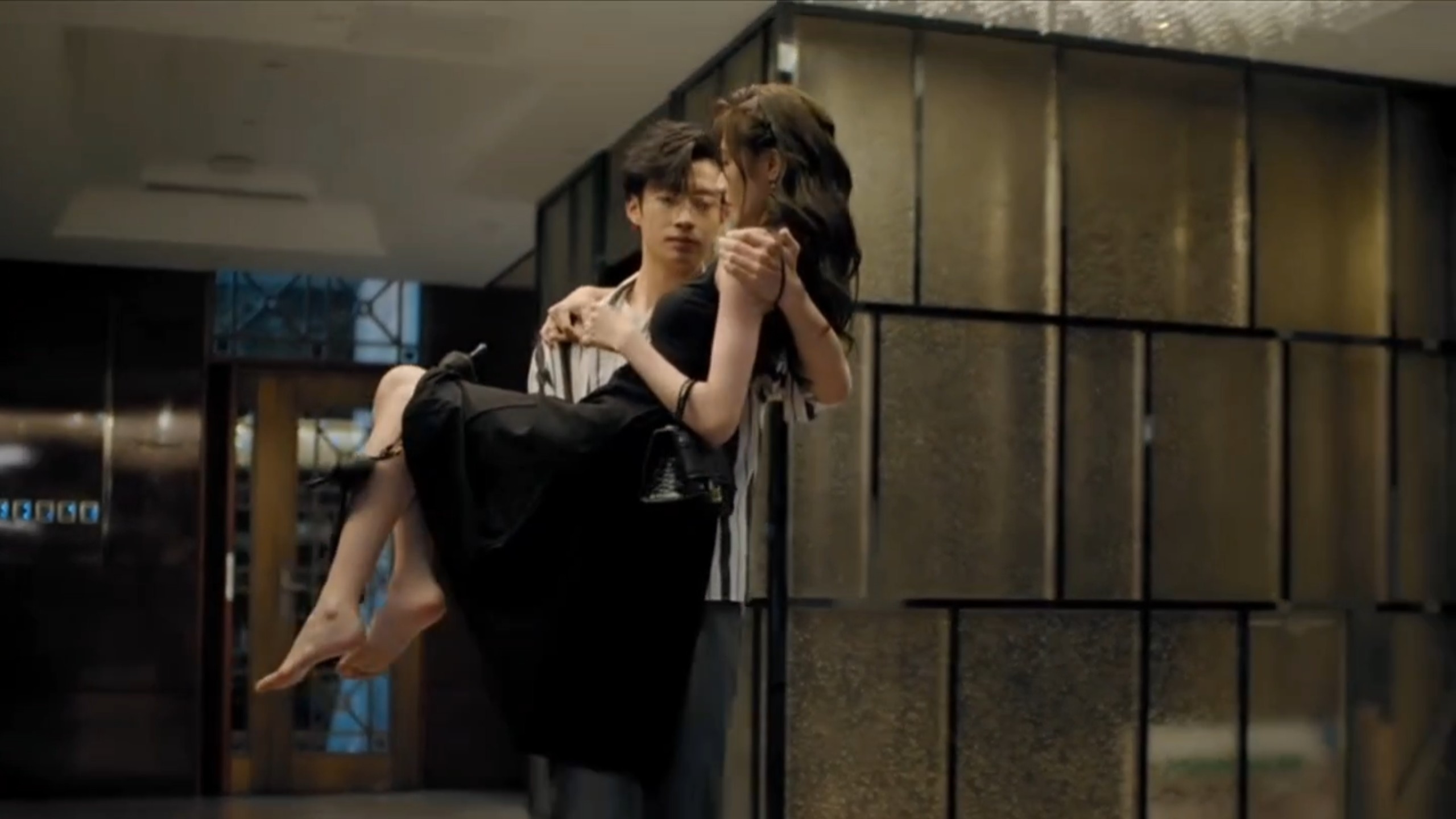 【潘美烨】-LUCKY带你看视频-LUCKY带你看视频-哔哩哔哩视频