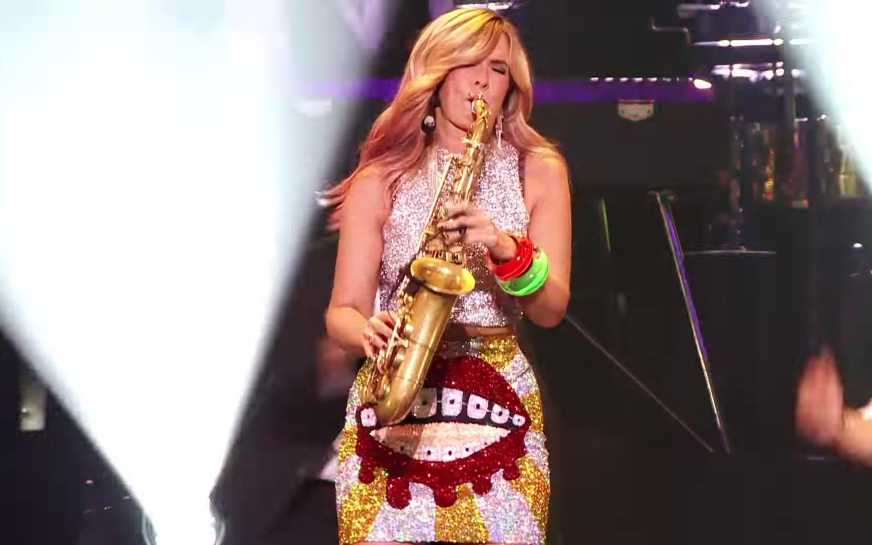 【萨克斯】Candy Dulfer - Sax-A-GoGo -Ladies Of Soul 2017_哔哩哔哩_bilibili