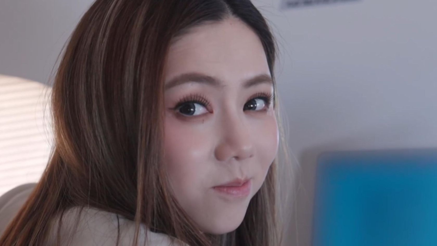 【官方MV】G.E.M.邓紫棋《夜的尽头》| 第十三章 | 启示录REVELATION-TlilTA-邓紫棋-哔哩哔哩视频