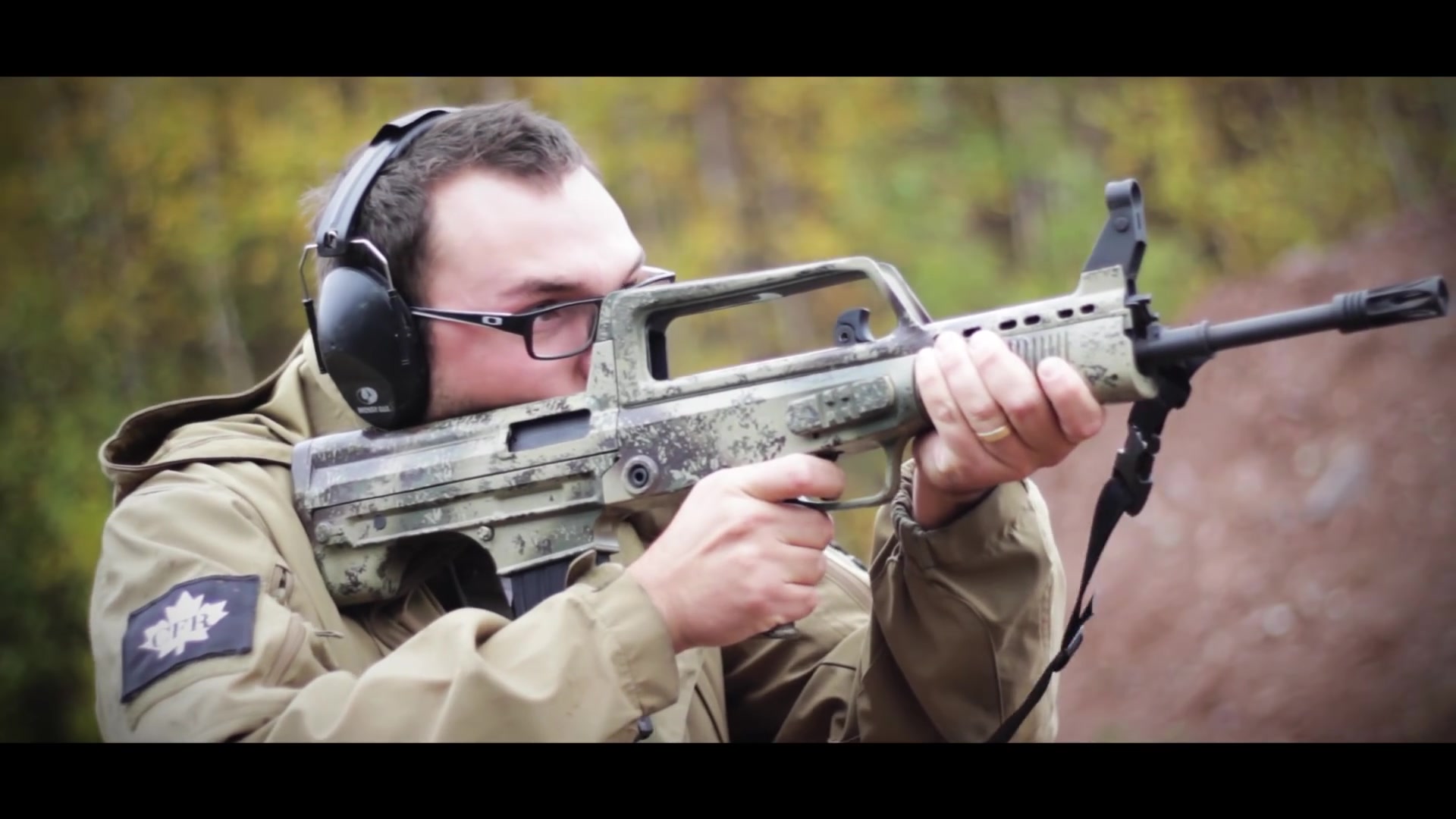 外贸版 QBZ-97 步枪射击_哔哩哔哩_bilibili