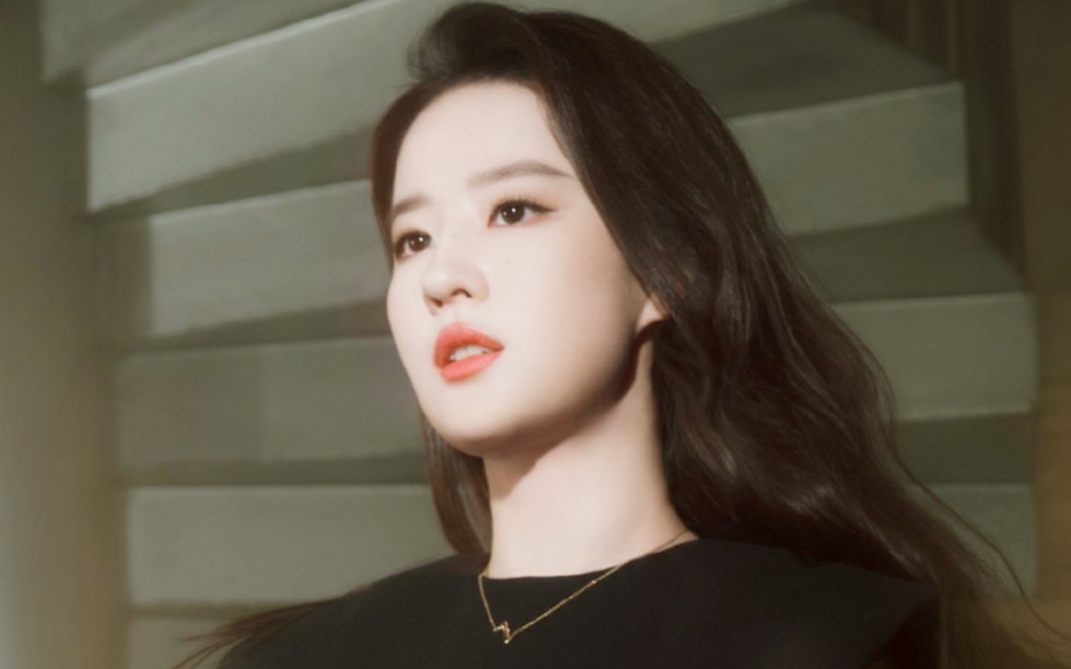 我滴女神 lv春夏23女装秀【刘亦菲微博粉丝数破7000w】_哔哩哔哩_bilibili