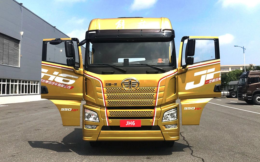 全国仅此一辆 价格高达50万 超顶配JH6到底强悍在哪？_哔哩哔哩_bilibili