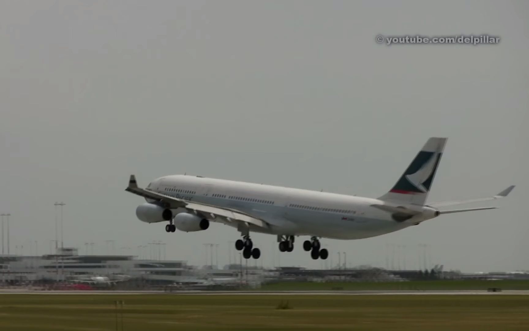 Cathay Pacific A340 B-HXD + CF-18 2010.5.15 CX 838｜温哥华国际机场_哔哩哔哩_bilibili