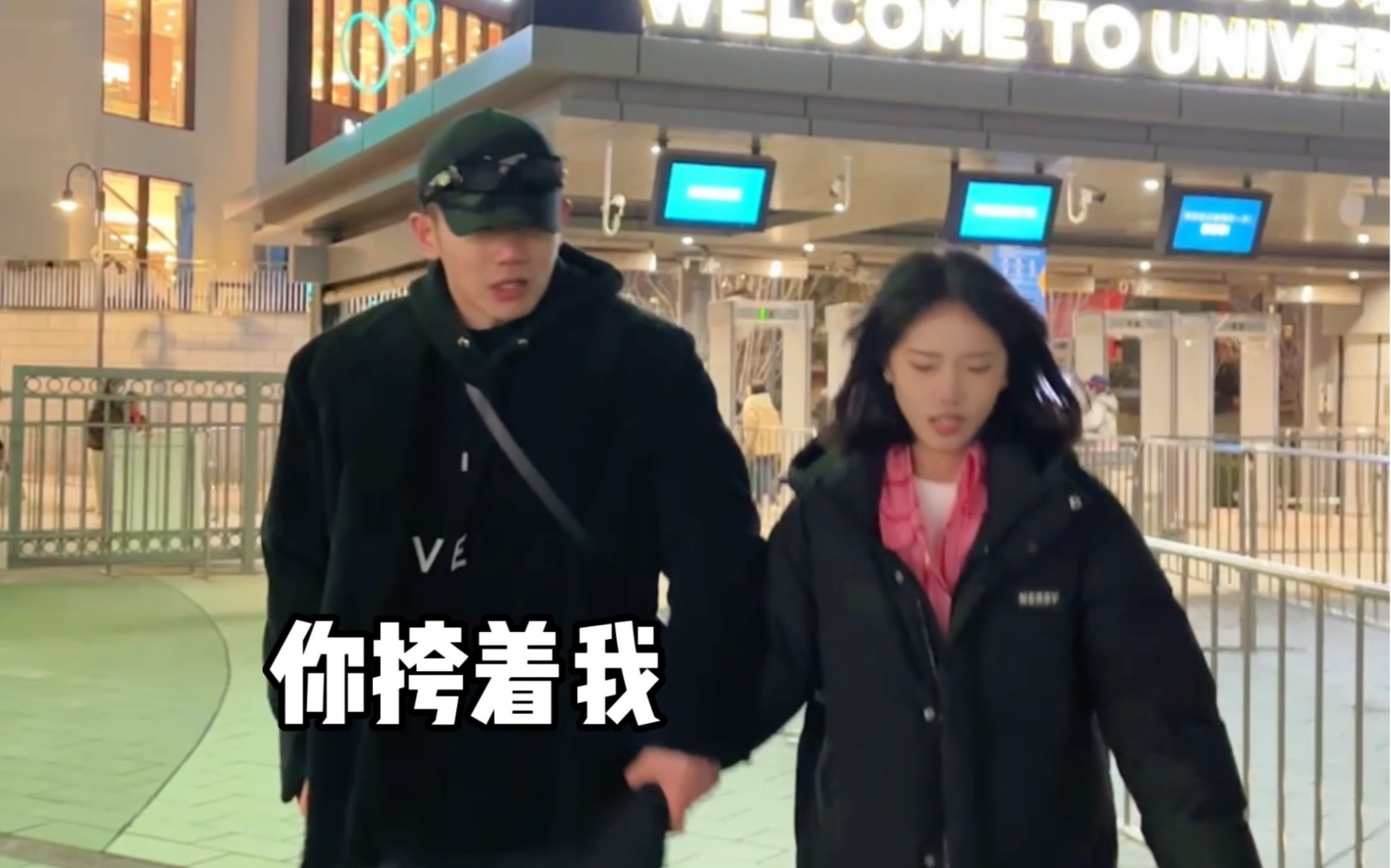 肘子第一次和网友见面实录 核爆酱肘子 核爆酱肘子 哔哩哔哩视频