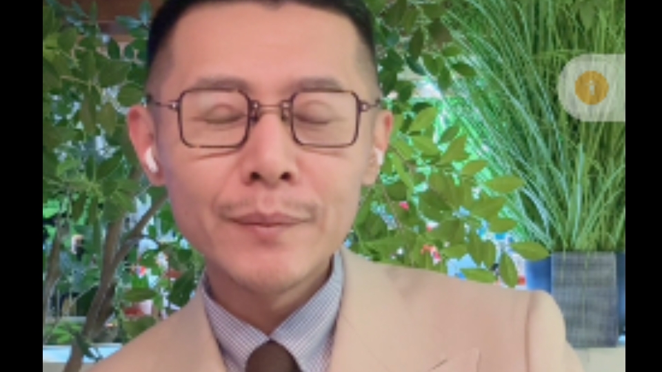 小伙讲述12年前女友 患癌症去世 是他一生的心结-孟小飞QAQ-孟小飞QAQ-哔哩哔哩视频