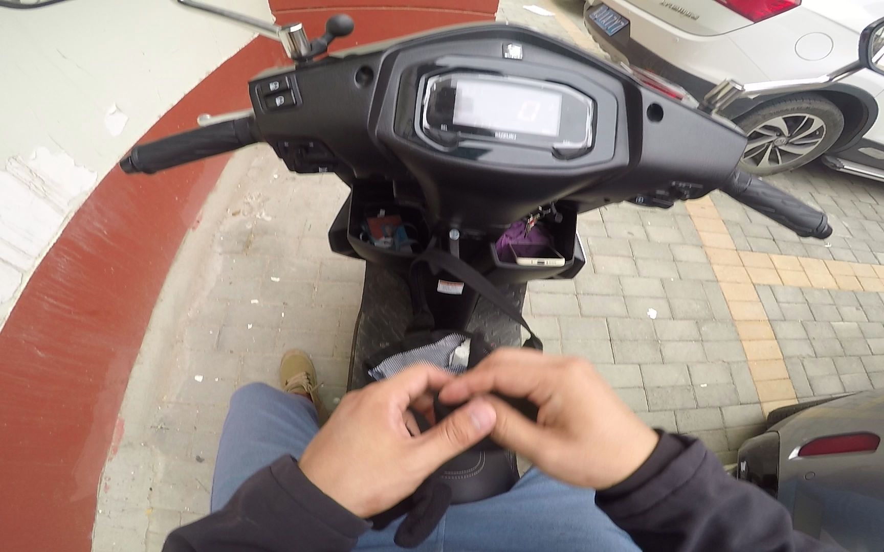 UY125，上班逮虾户，下班慢悠悠，9公里14分钟到达。_哔哩哔哩_bilibili