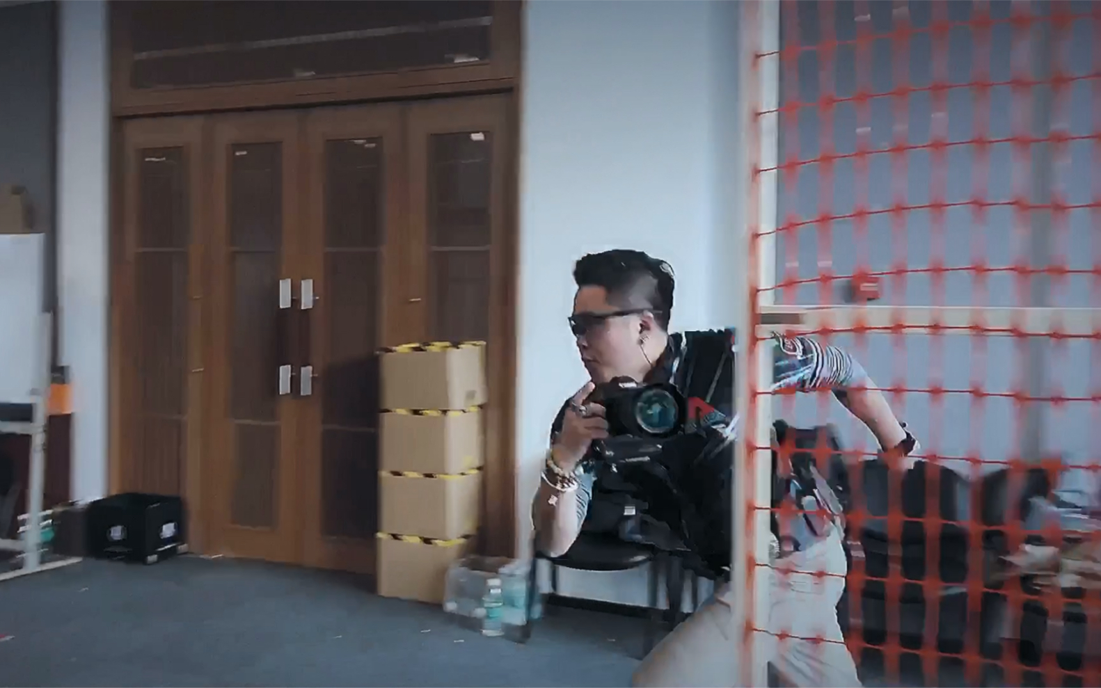 IDPA 用相机联系运机，哈哈哈，在场地皮一下_哔哩哔哩_bilibili