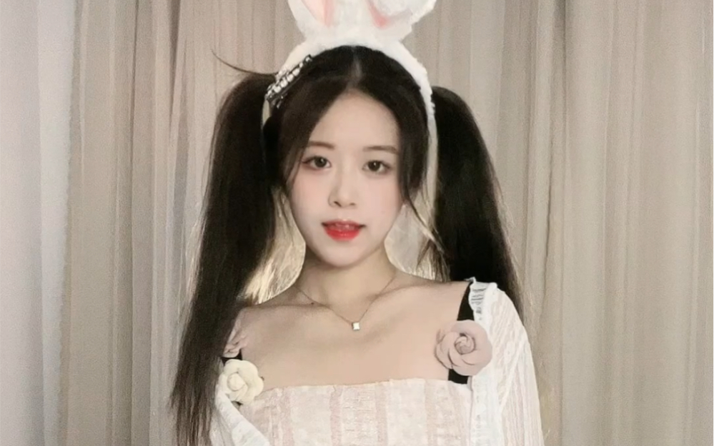 和兔兔摇～就完事了～江南style-Risy北极兔-Risy北极兔-哔哩哔哩视频